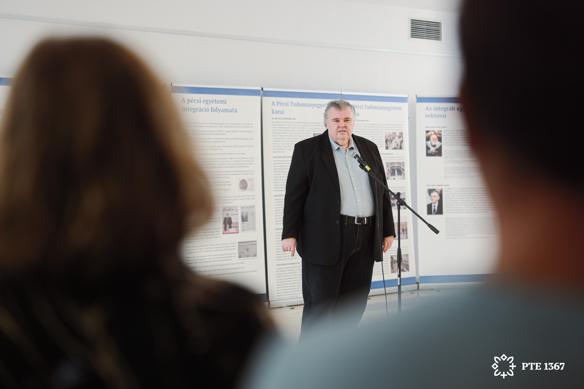 Az integrált egyetem története